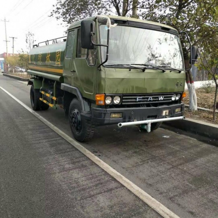 精品东风二手洒水车  十吨二手洒水车  除尘车