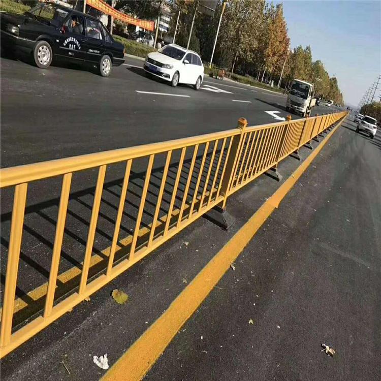 道路护栏制造厂家