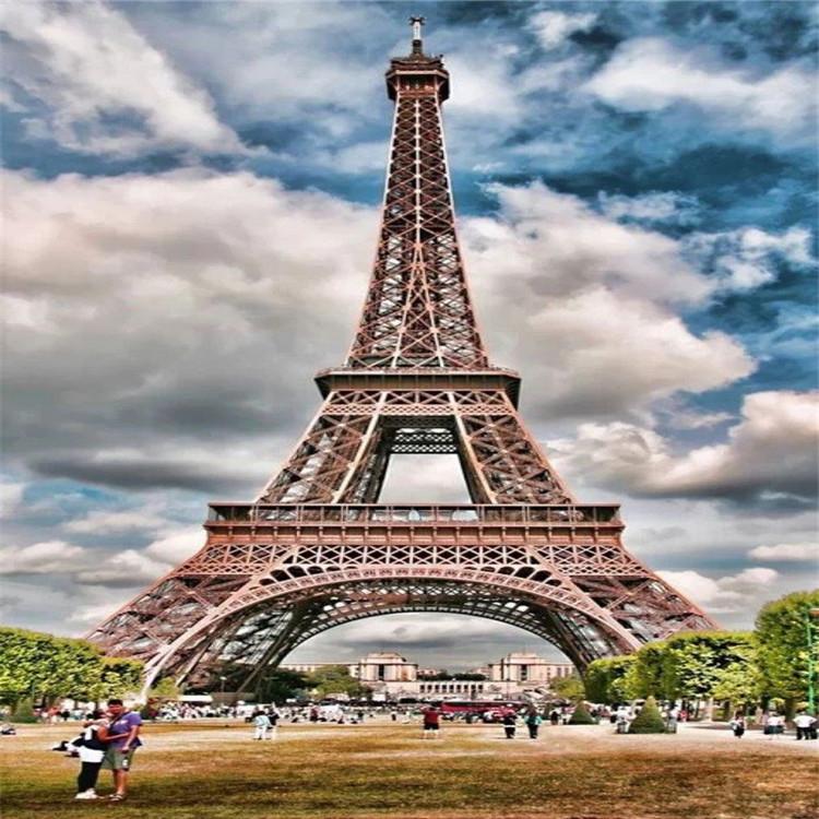 实力厂家生产巴黎埃菲尔铁塔 商场挂灯埃菲尔工艺塔 楼顶装饰塔
