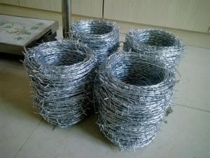 带刺铁丝网 圈地刺绳 刺铁线安平刺丝隔离热镀锌刺绳 包头刺绳 galvanized barbed wire