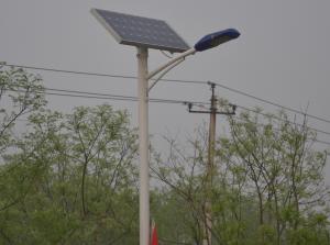 太阳能LED路灯厂家 太阳能LED照明路灯多少钱 学校太阳能节能路灯定制